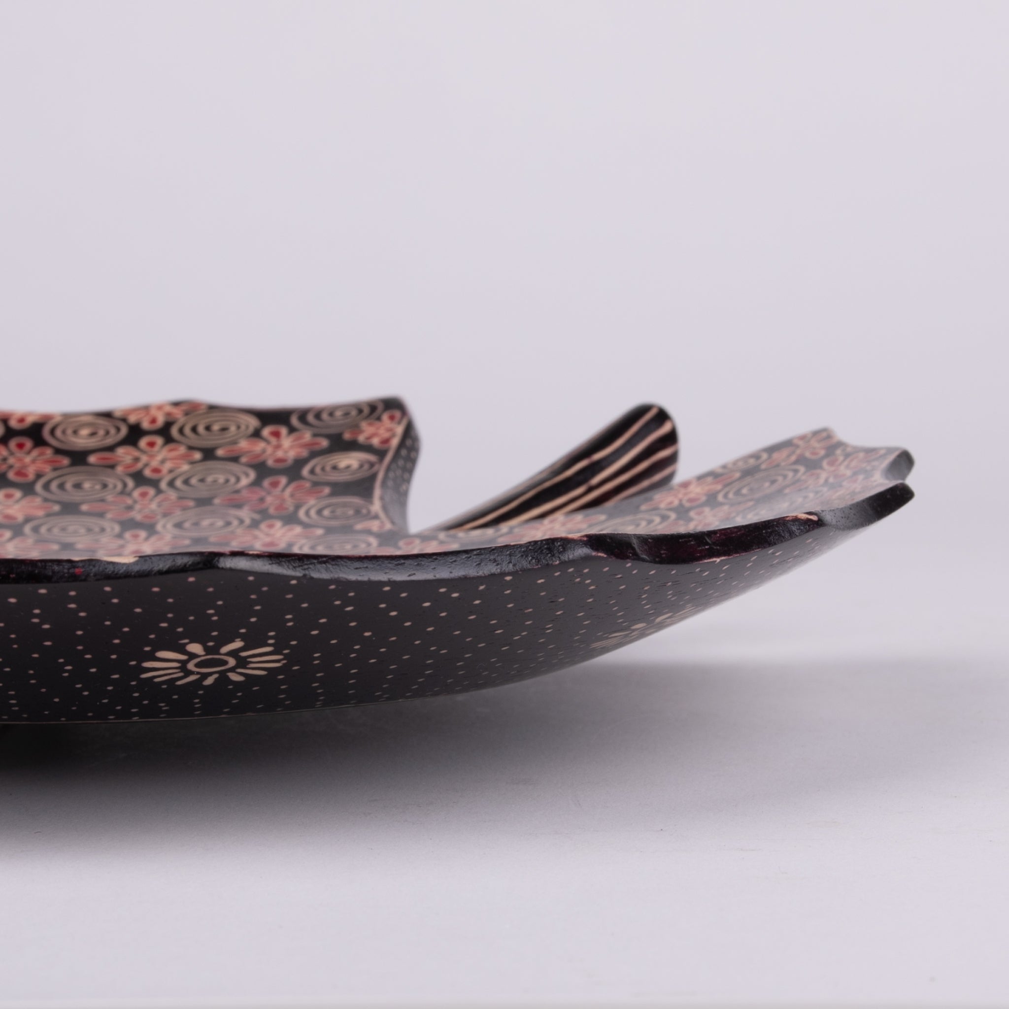 Lotus Leaf Shaped Batik Wooden Plate – From Bali to Us